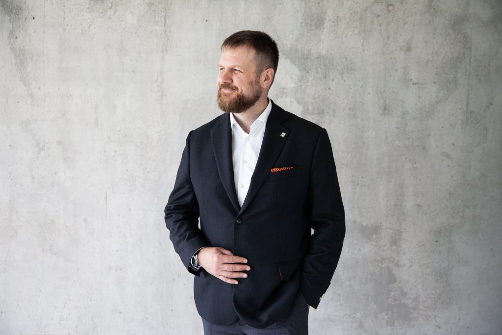 Gynybos technologijų vystymas Lietuvoje: fantazijų pasaulis ar reali ...